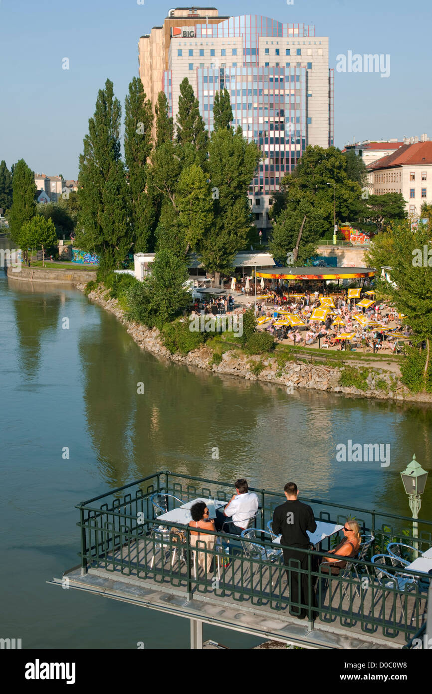 Innere der bar hi-res stock photography and images - Alamy