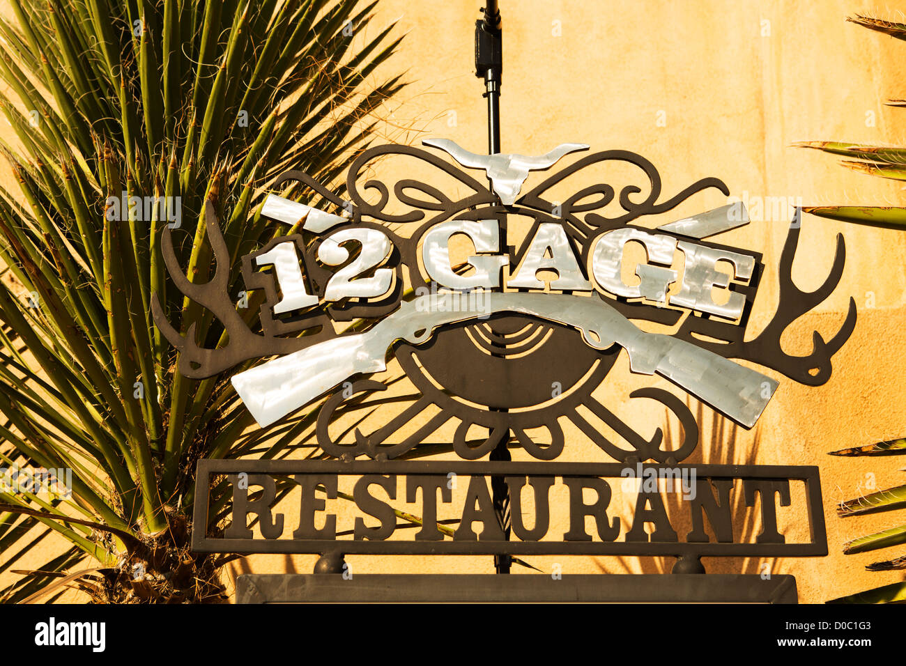 12 gage restaurant hi-res stock photography and images - Alamy