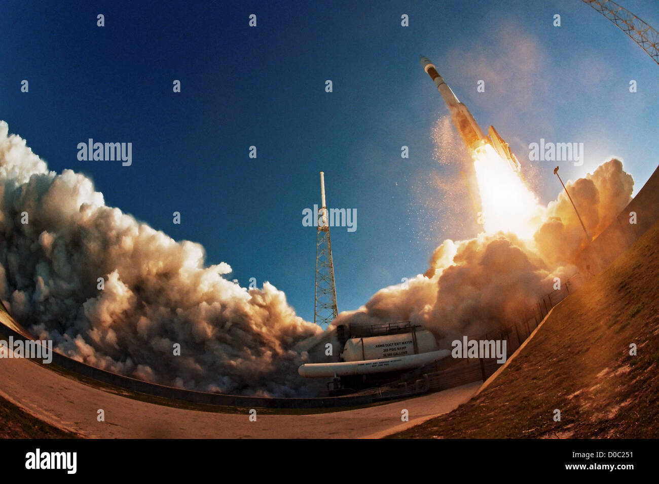 Atlas V Launches Inmarsat Communications Satellite Stock Photo - Alamy Atlas V Launches Inmarsat Communications Satellite Stock Photo - Alamy