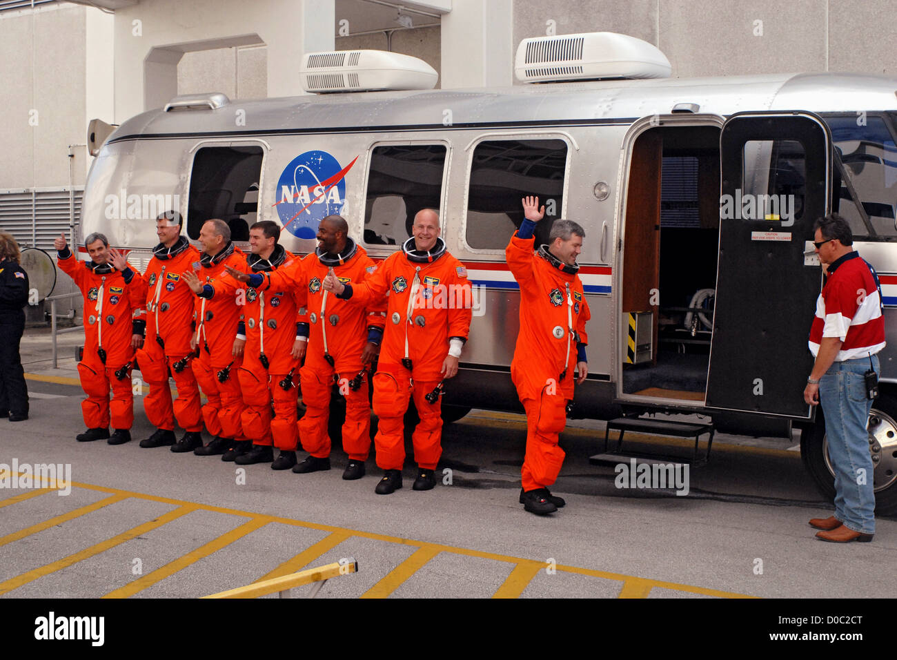 Launch operations center hi-res stock photography and images - Alamy