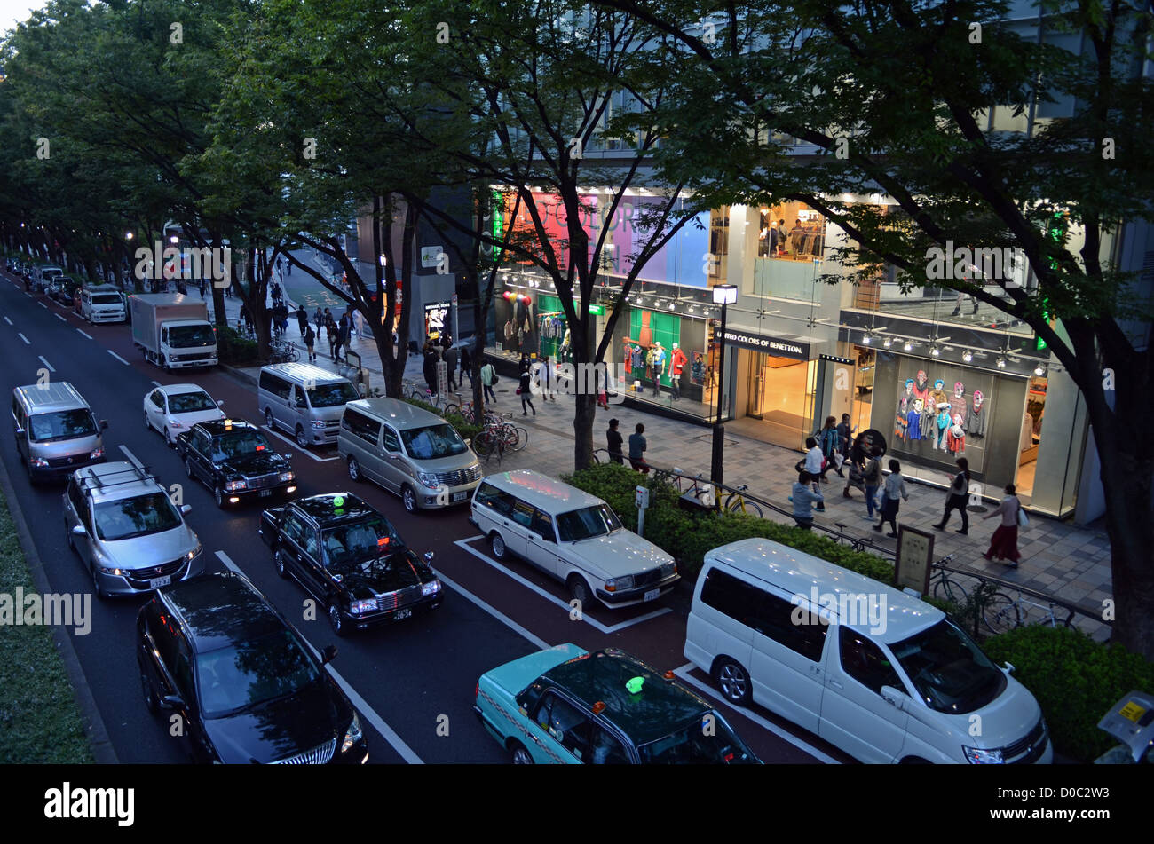 Omotesando shops hi-res stock photography and images - Alamy
