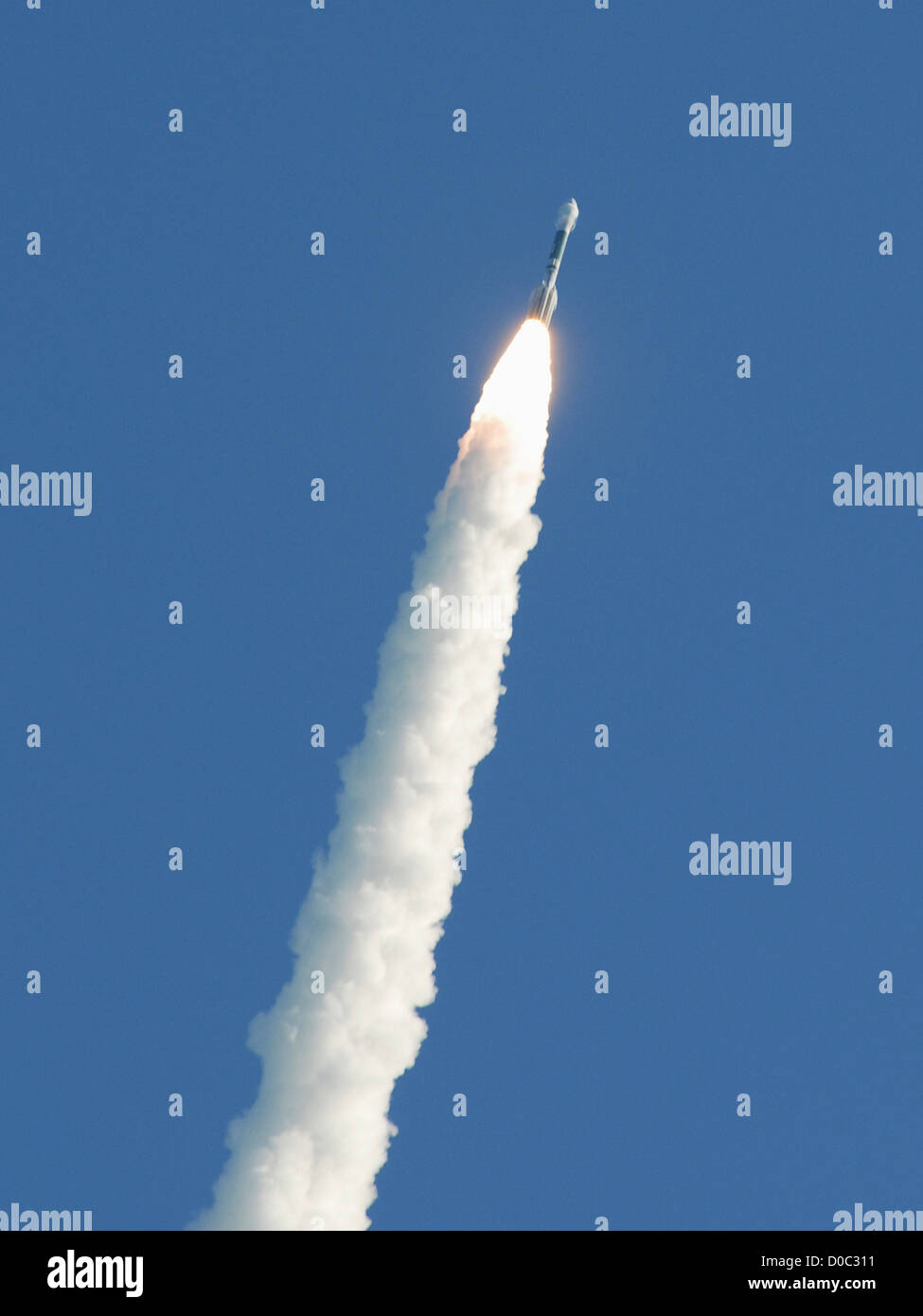 Vertical launching system hi-res stock photography and images - Alamy