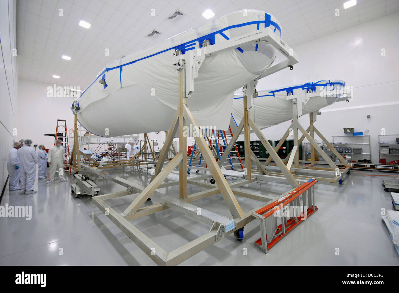 Cover fairing hi-res stock photography and images - Alamy