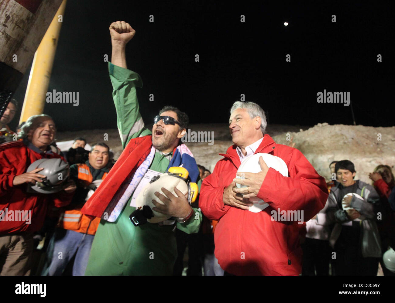 Luis Urzua is rescued at the San Jose mine, with the president of Chile ...