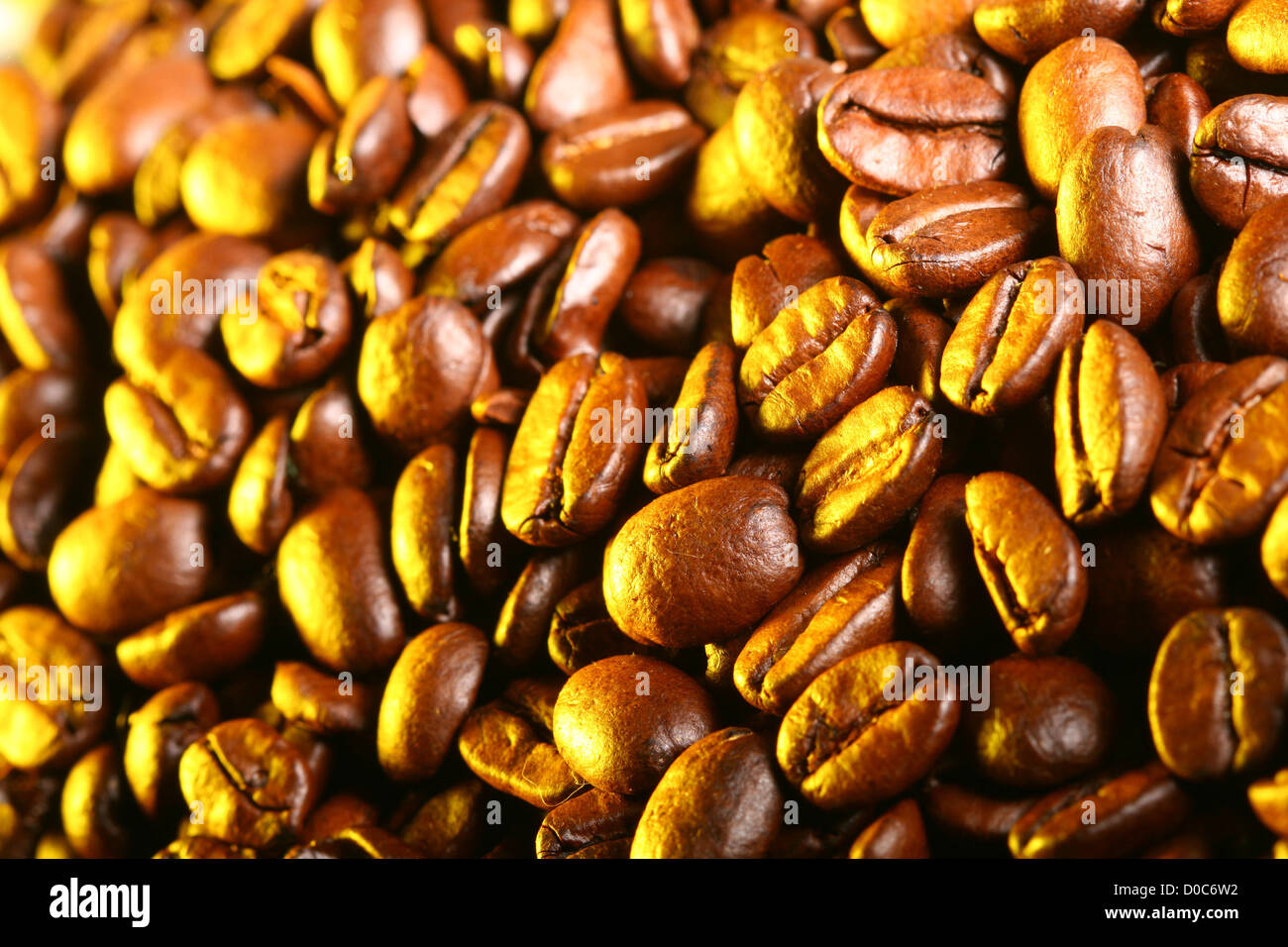 coffee beans detailed macro close up Stock Photo - Alamy