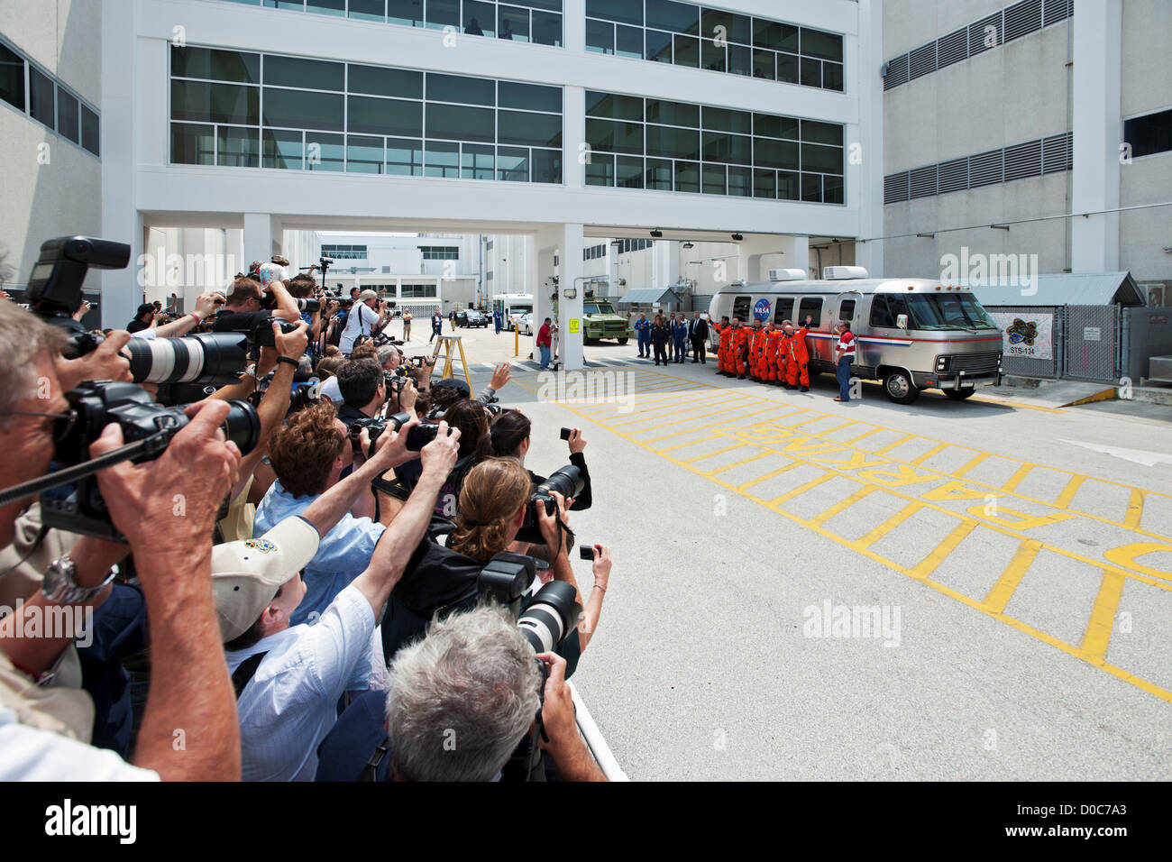Launch operations center hi-res stock photography and images - Alamy