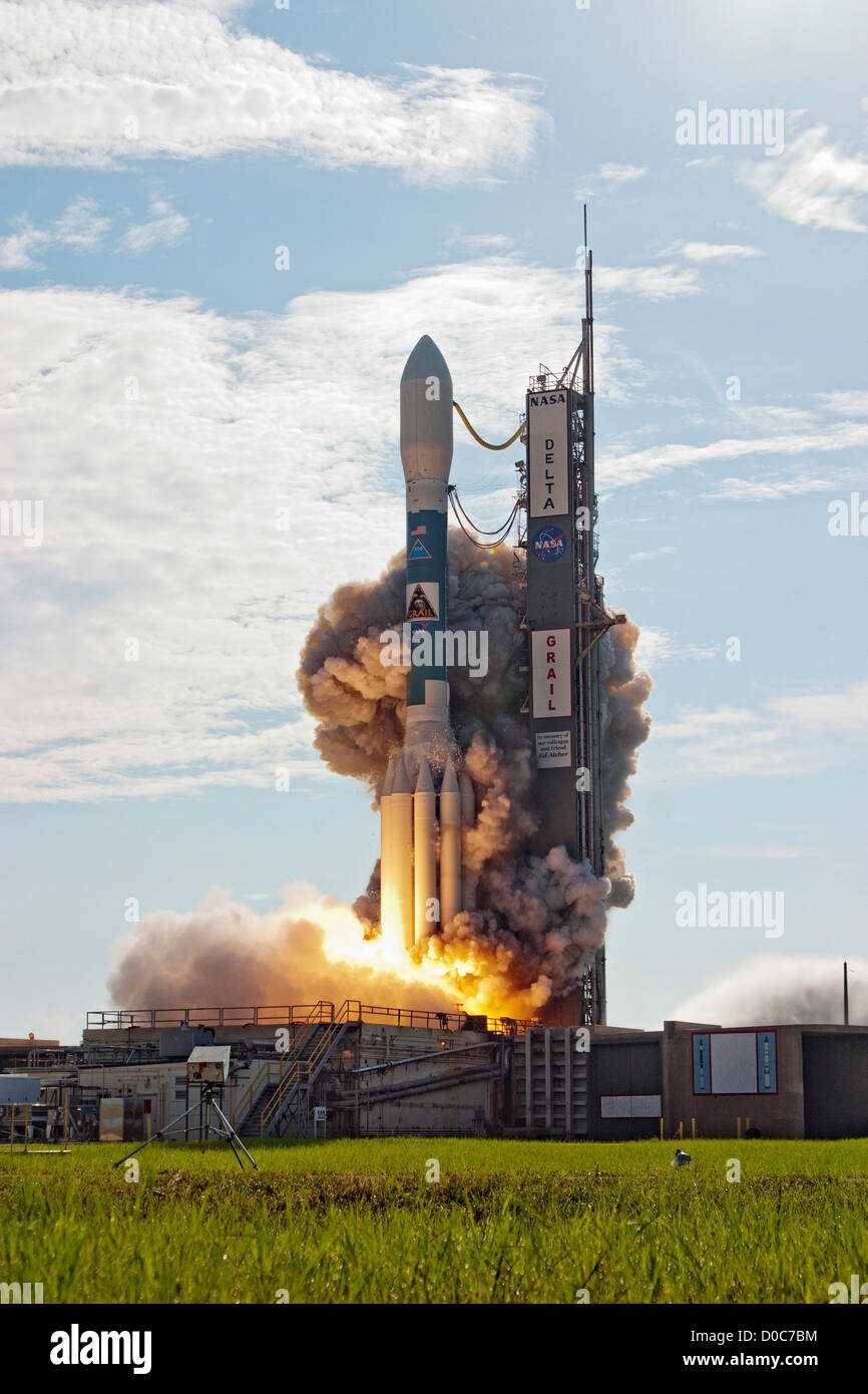 Discovery ii hi-res stock photography and images - Alamy