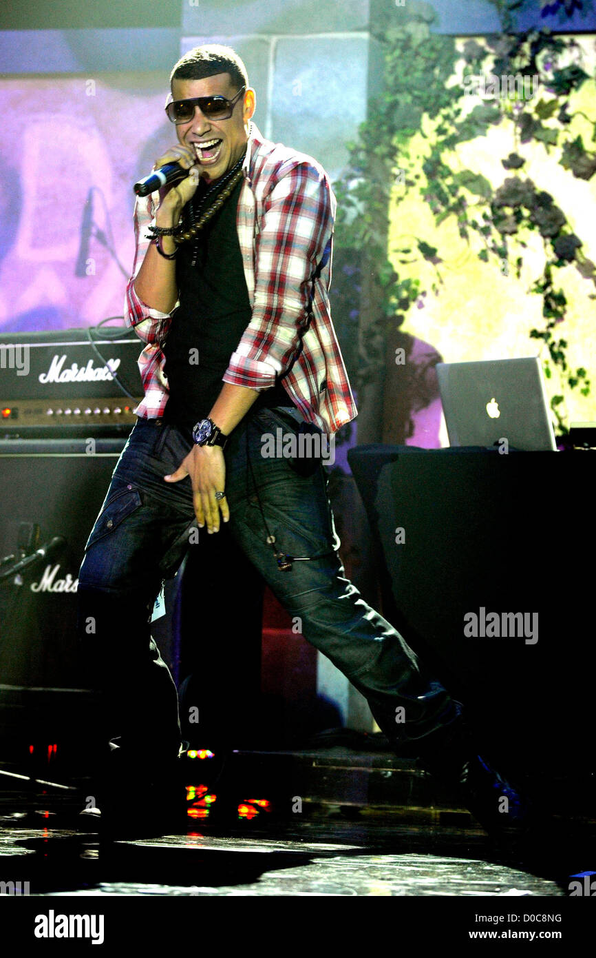 Andy Buck 2010 Bell Celebrity Gala held at the Metro Toronto Convention ...