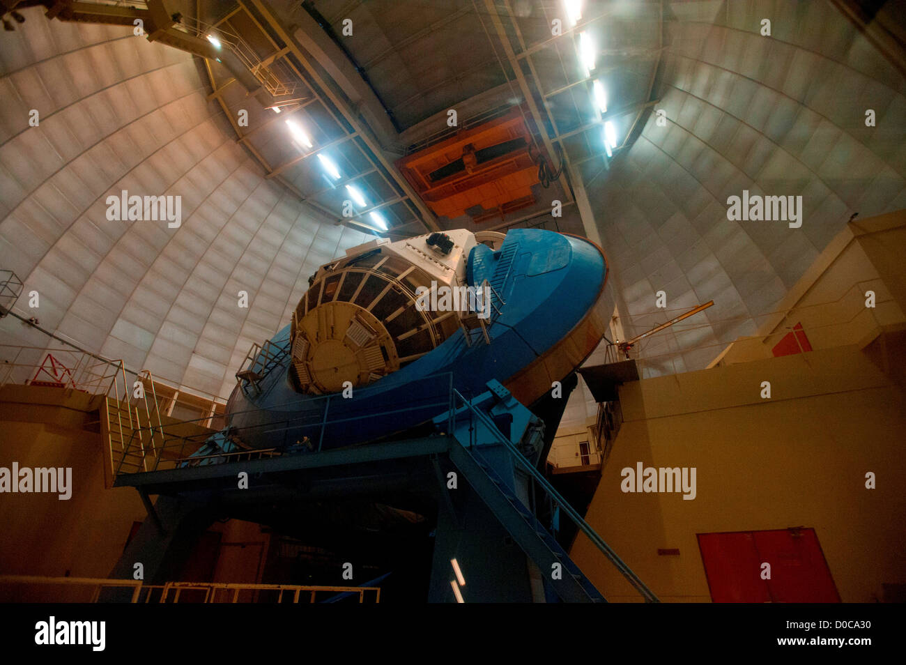Mayall telescope hi-res stock photography and images - Alamy