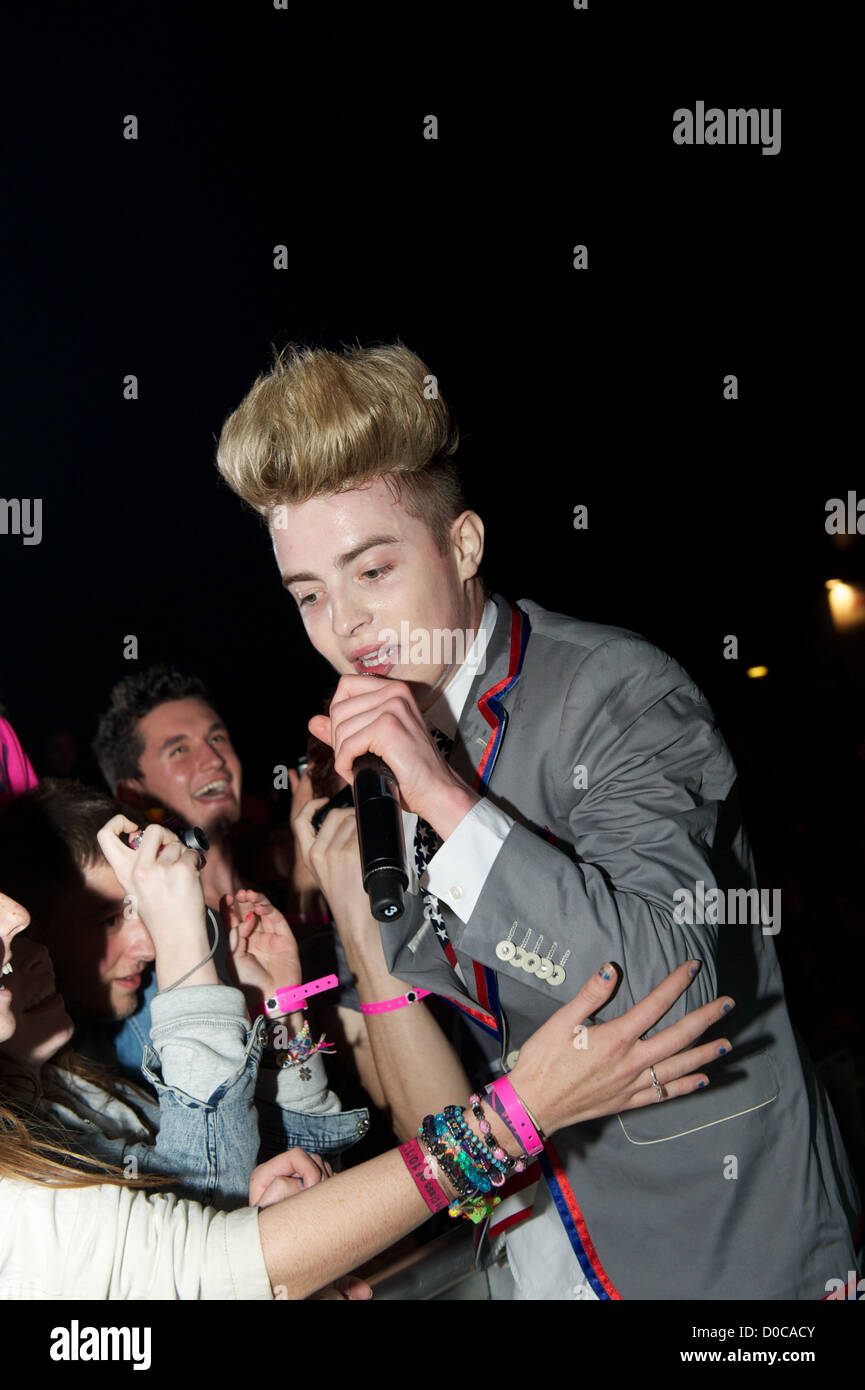 Jedward aka aka John Grimes and Edward Grimes performing during 'Wii ...