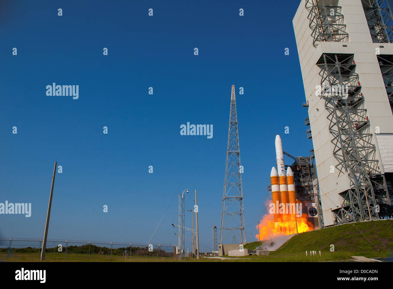 Delta iv booster hi-res stock photography and images - Alamy