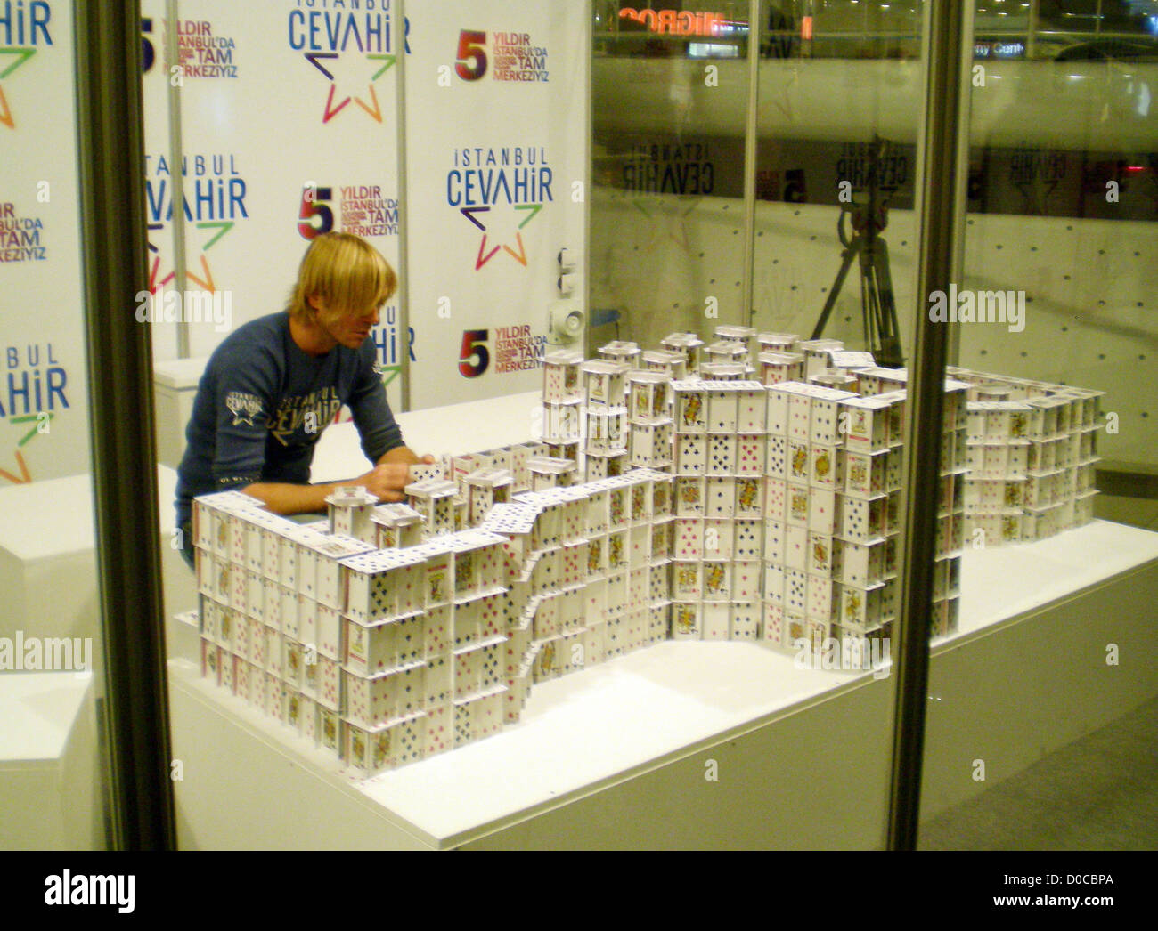World's Biggest House of Cards American artist Bryan Berg has set the ...