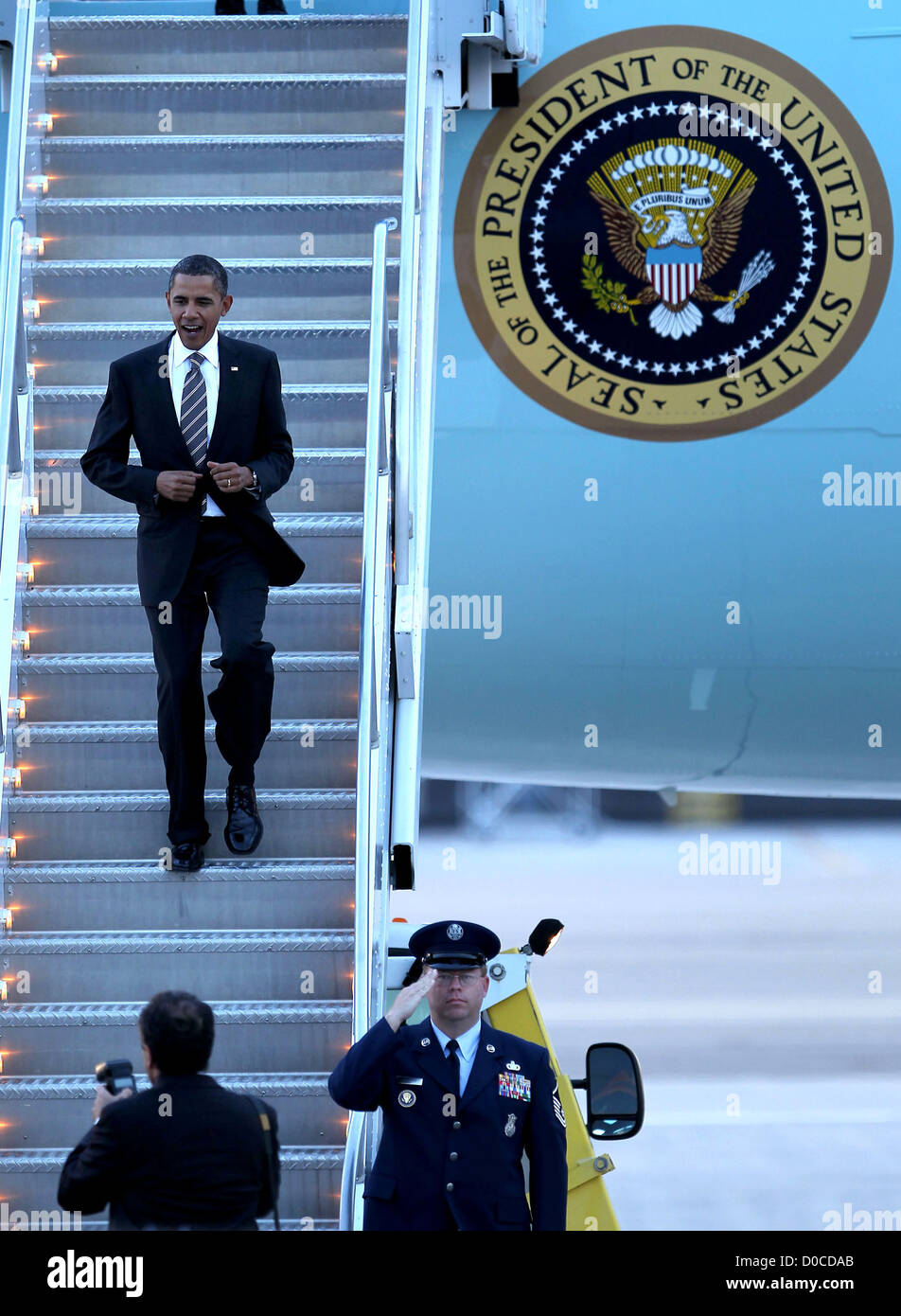 President Barack Obama arrives at McCarran International Airport Las ...