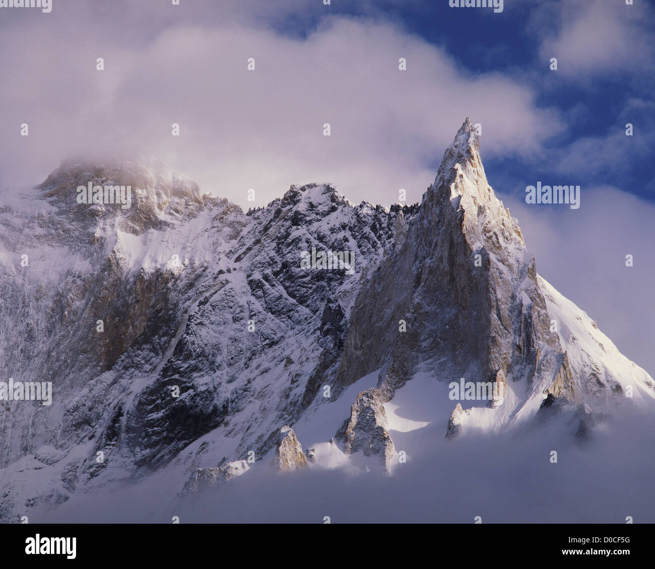 Baltoro region hi-res stock photography and images - Alamy