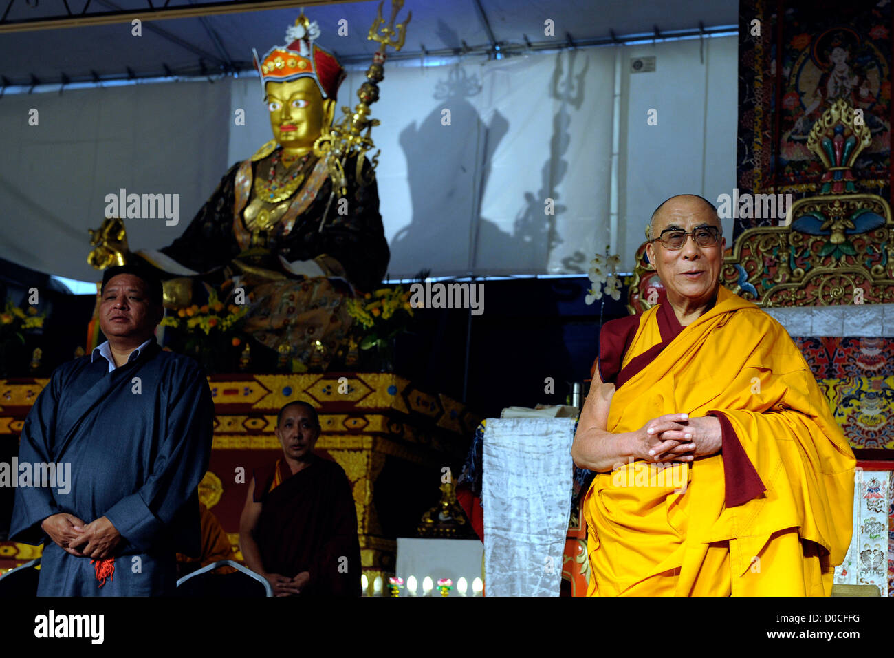 Tibetan canadian hi-res stock photography and images - Alamy