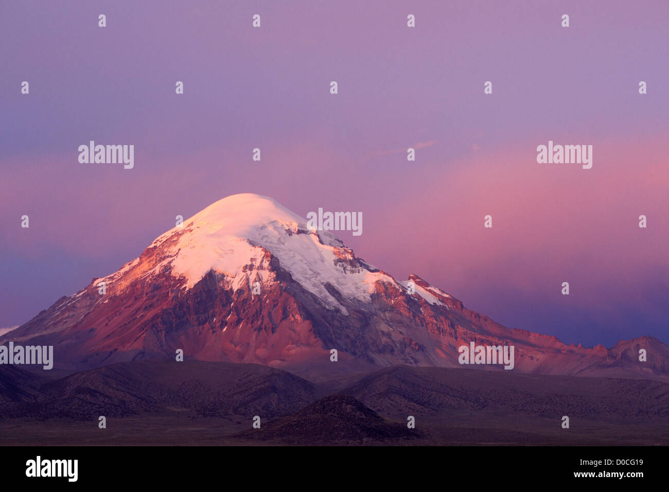 Nevado sajama hi-res stock photography and images - Alamy