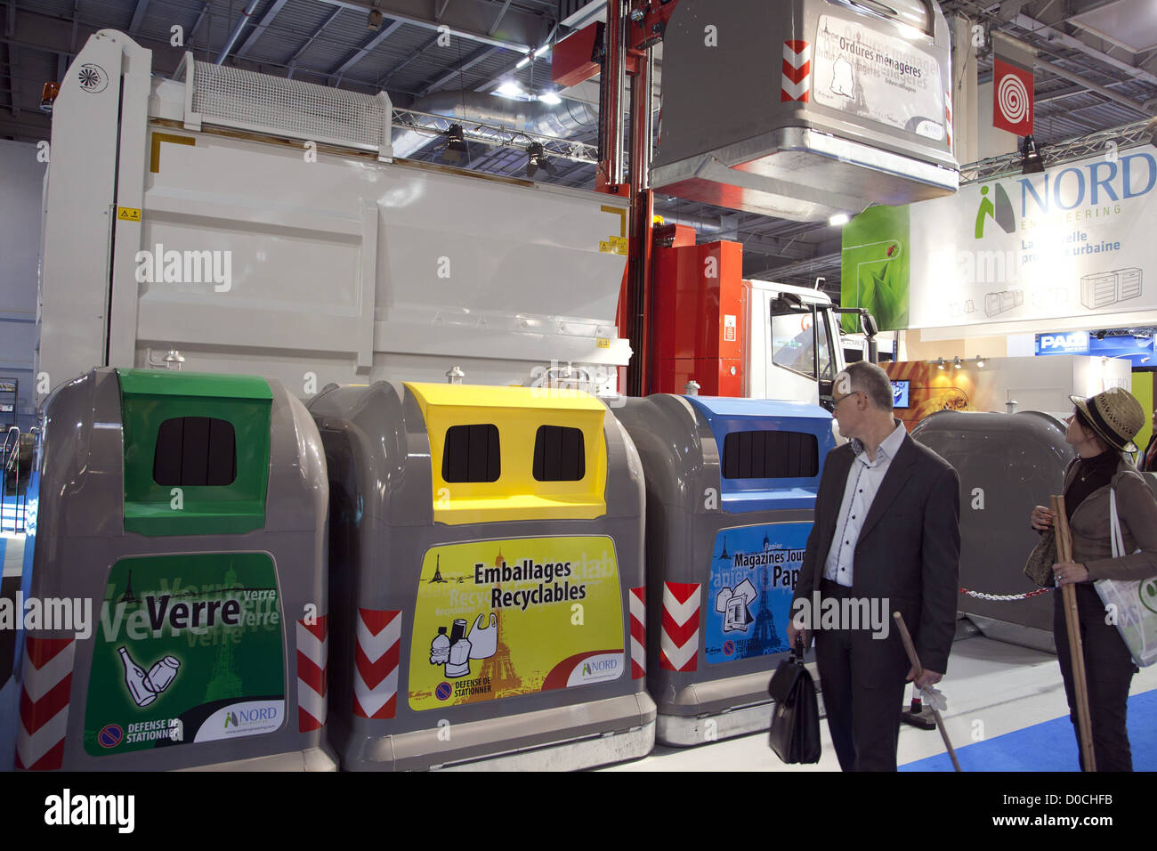 Recycling system hi-res stock photography and images - Alamy