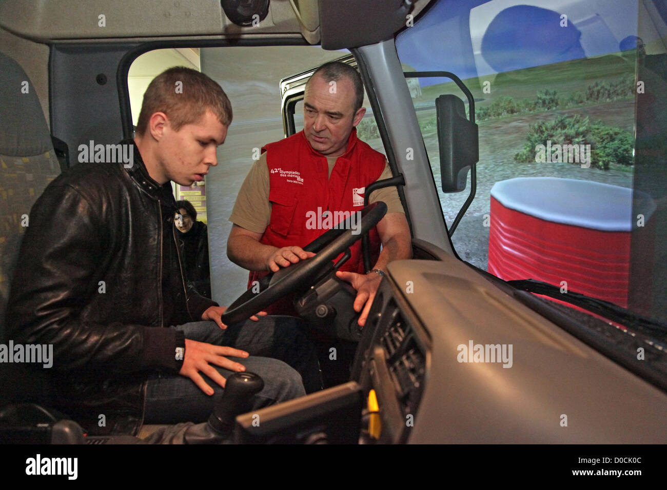 STUDENT IN AUTOMOBILE SOFTWARE STUDENT IN ROAD TRANSPORT ON DRIVING ...