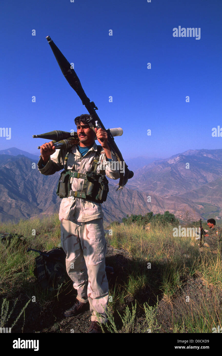 Man with rocket launcher hi-res stock photography and images - Alamy