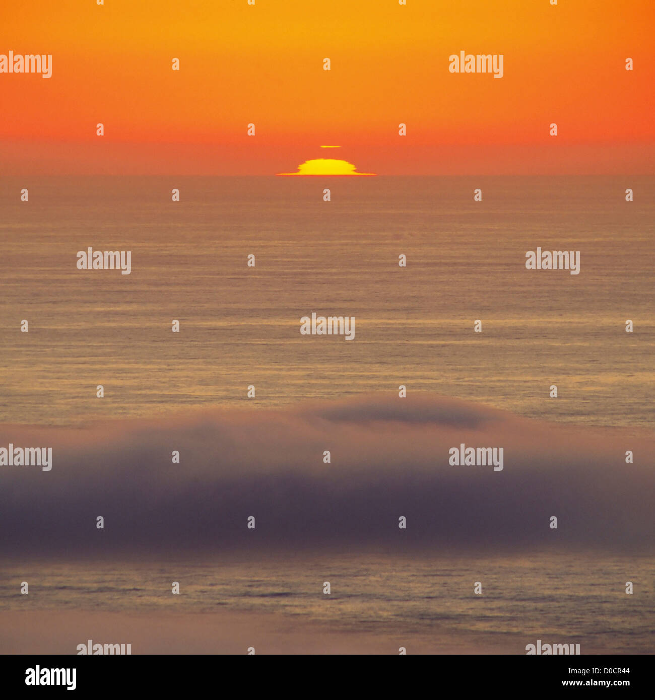 Atmospheric diffraction hi-res stock photography and images - Alamy