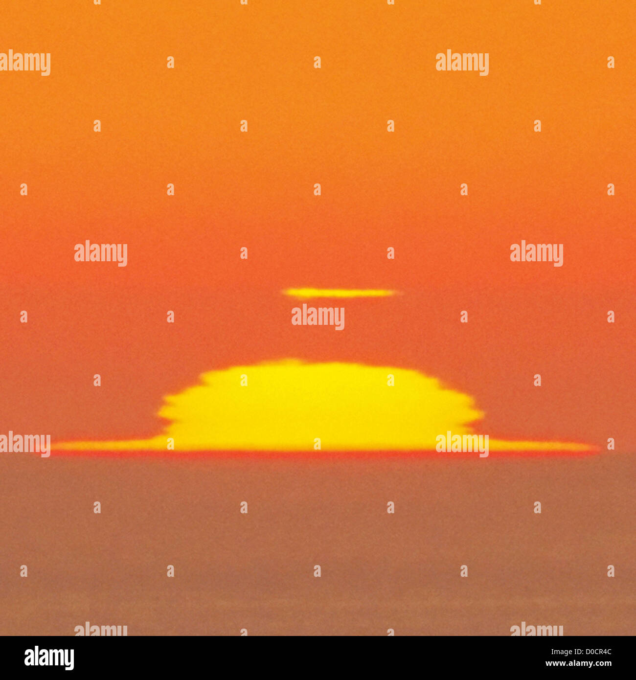 A California Sunset Demonstrates the Beauty of Atmospheric Diffraction ...