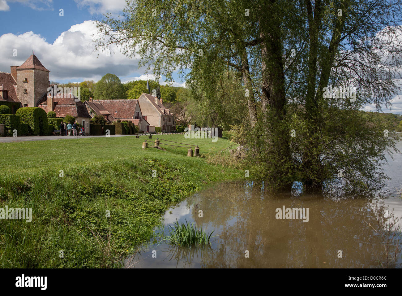 THE BANKS OF THE ALLIER RIVER APREMONT-SUR-ALLIER CHER (18) FRANCE ...