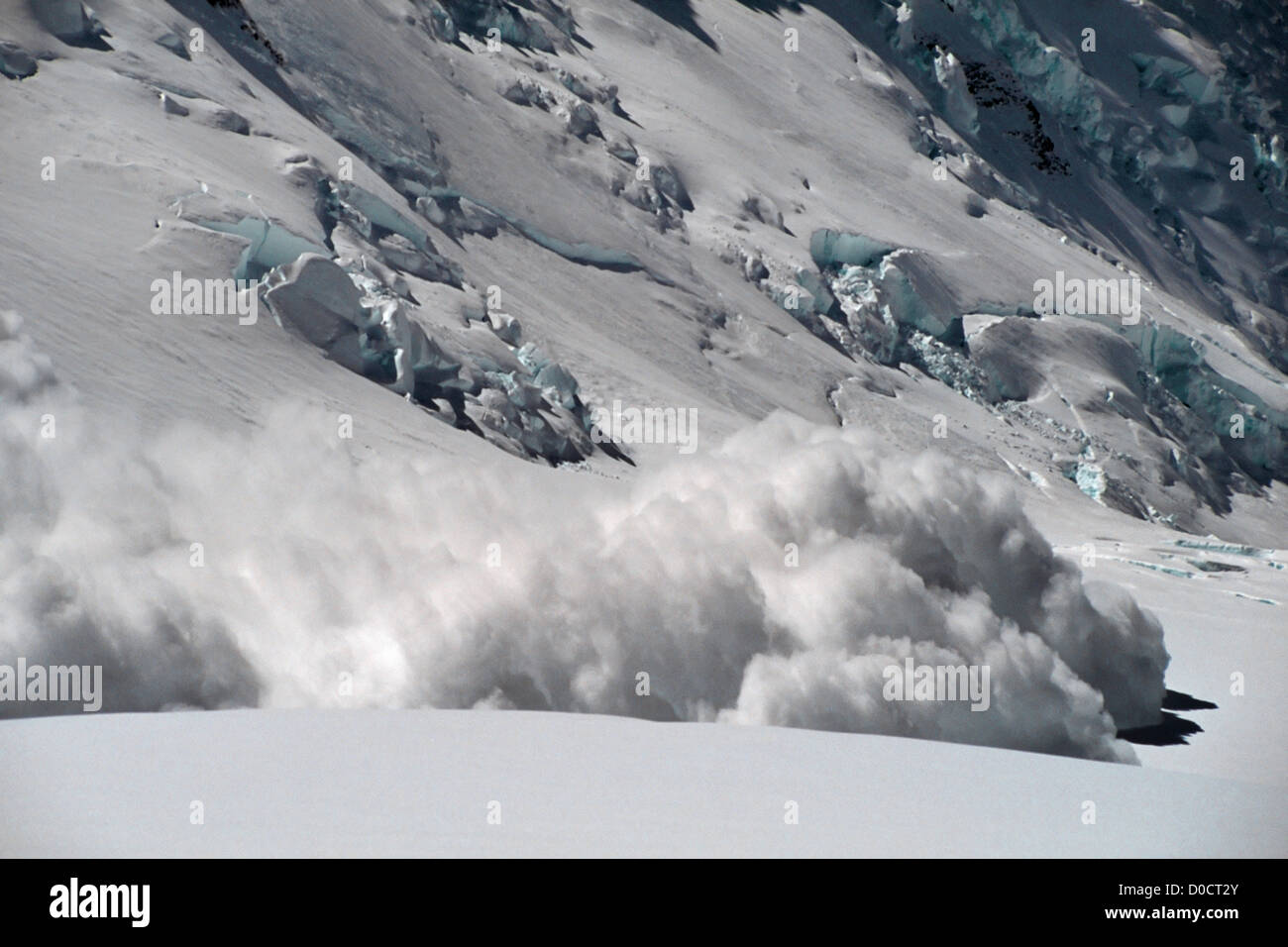 Avalanche hi-res stock photography and images - Alamy