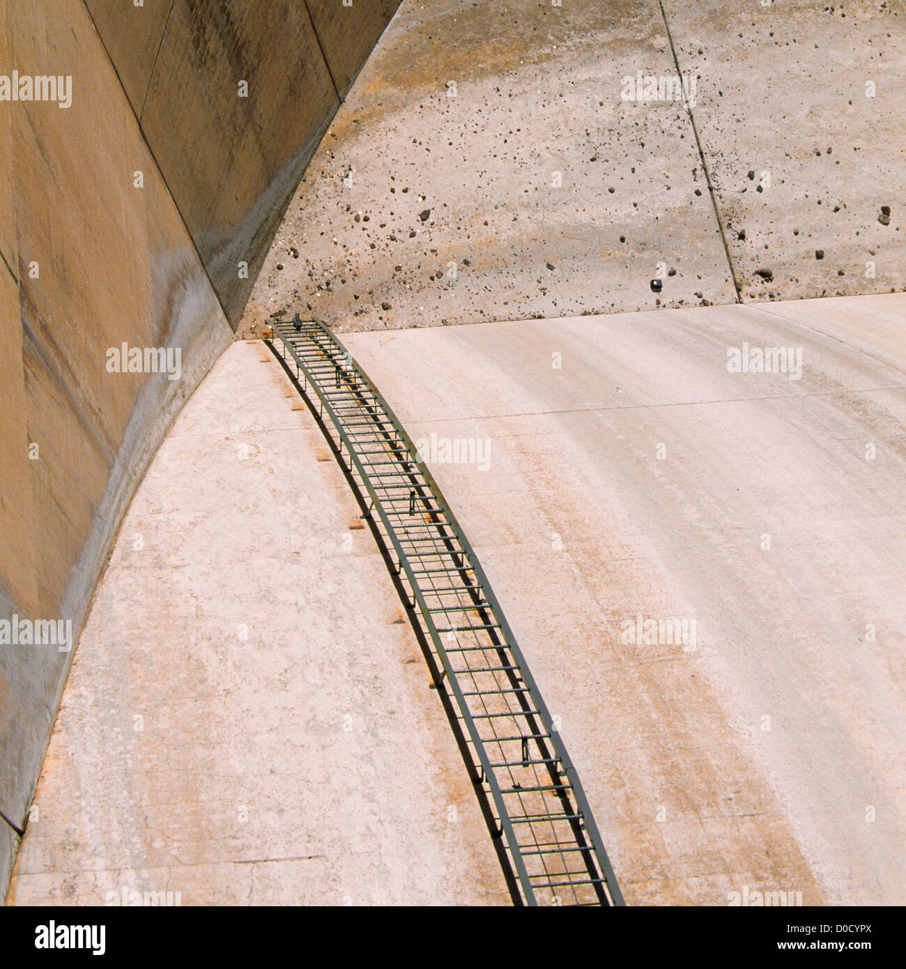Concrete spillways hi-res stock photography and images - Alamy