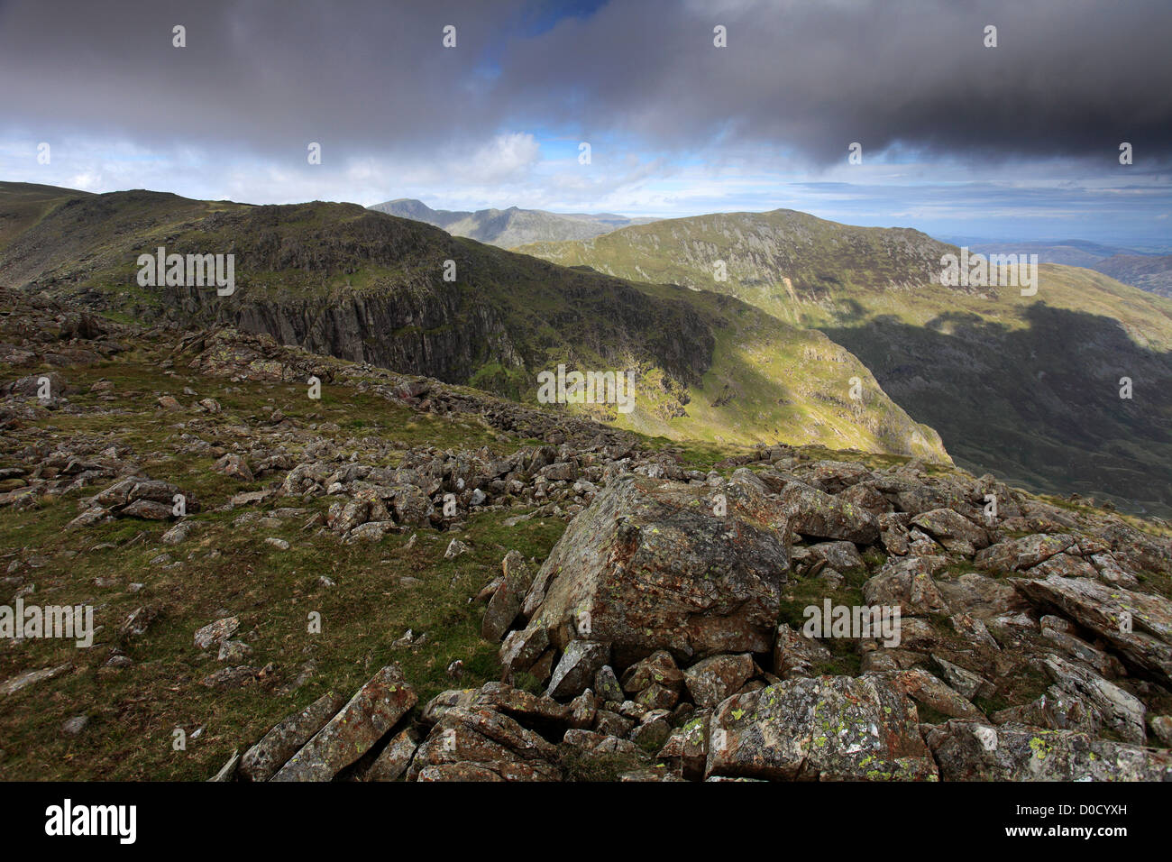 Landscape Dovedale valley, Summit ridge of Dove Crag fell, Fairfield ...