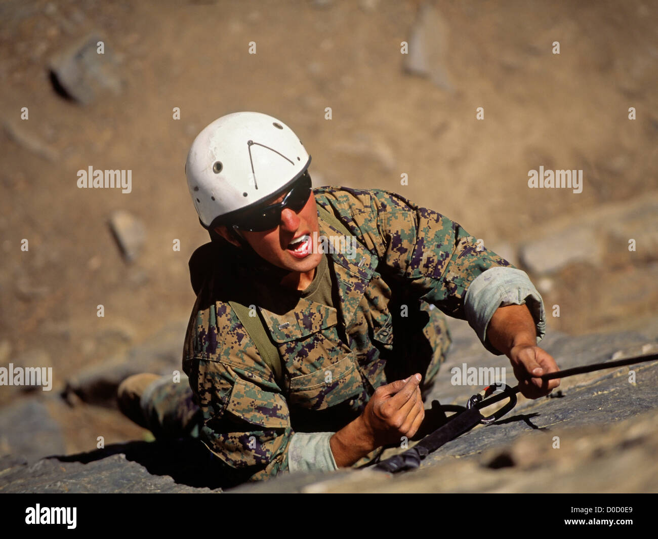 Military training practices hi-res stock photography and images - Alamy