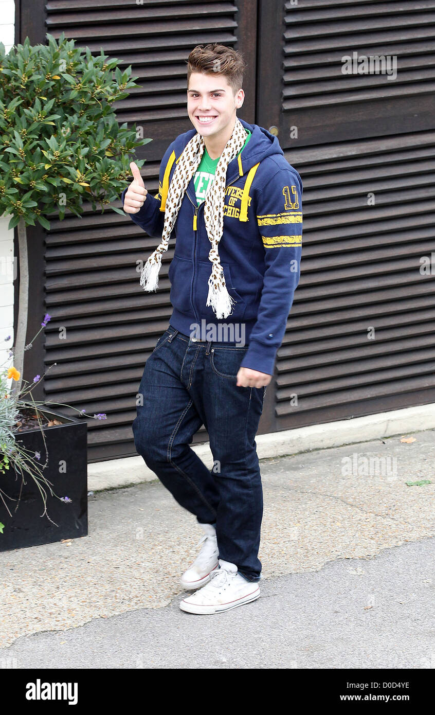Aiden Grimshaw X Factor contestants arriving at the rehearsal studios ...