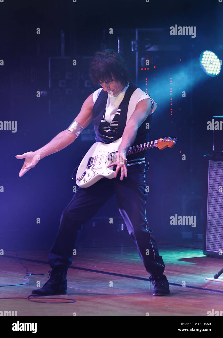 Jeff beck uk tour hi-res stock photography and images - Alamy