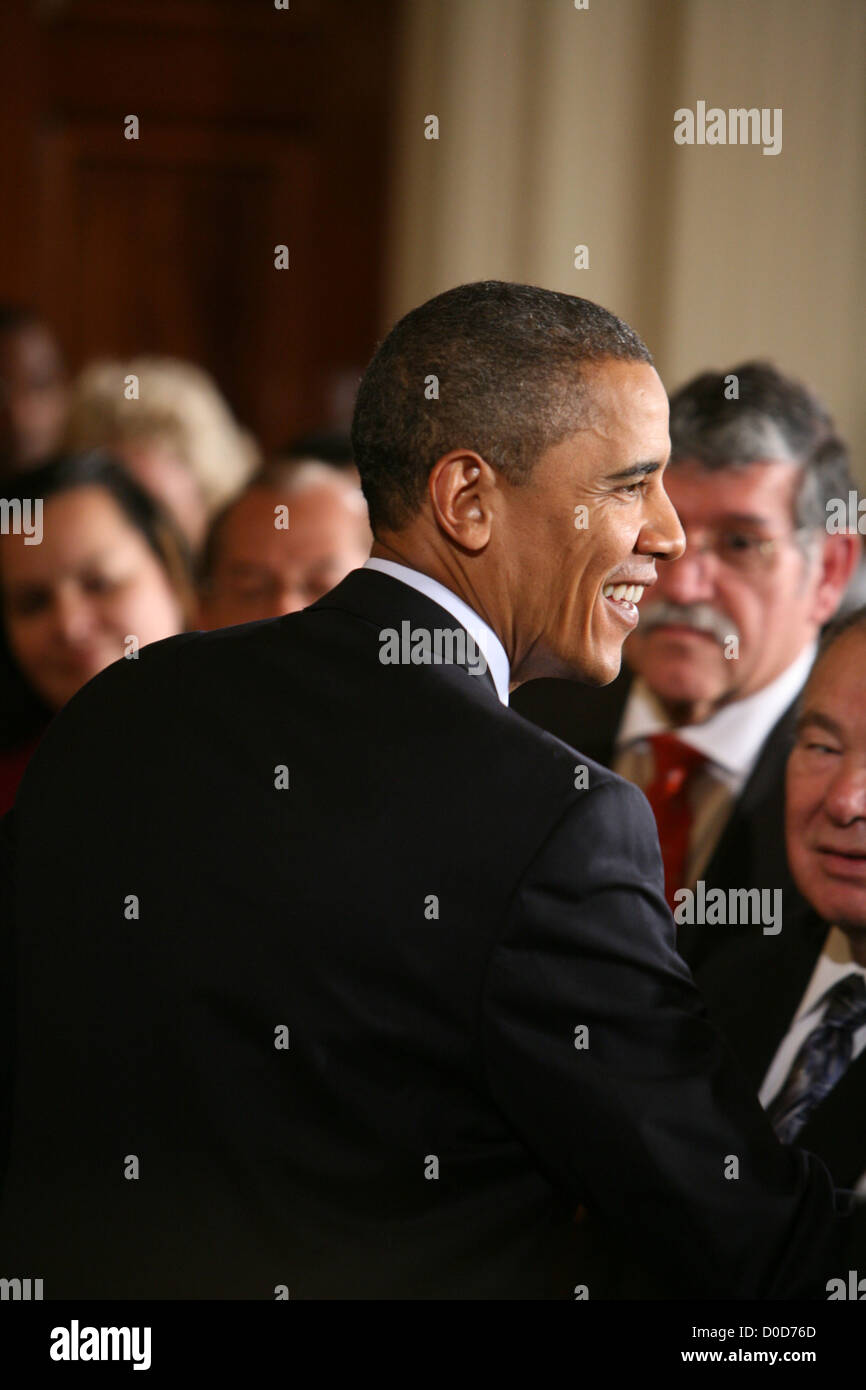 Executive order hi-res stock photography and images - Alamy