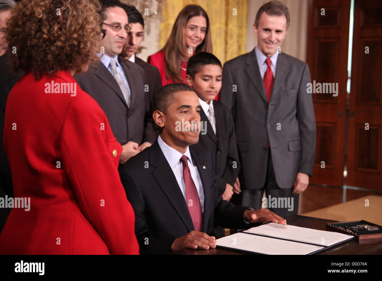 President Barack Obama signed the executive order on the White House ...