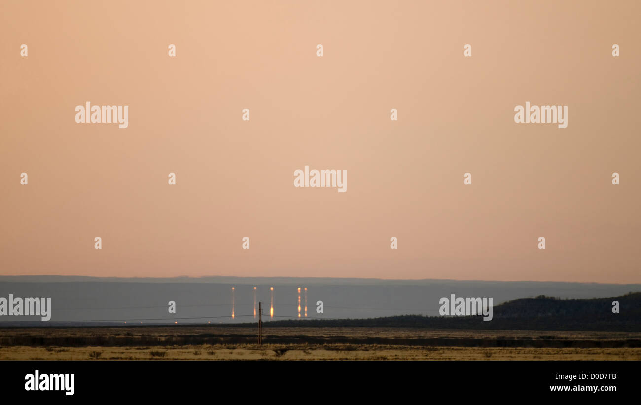 Complex Superior Mirage Makes Distant Lights Float Above the Horizon ...