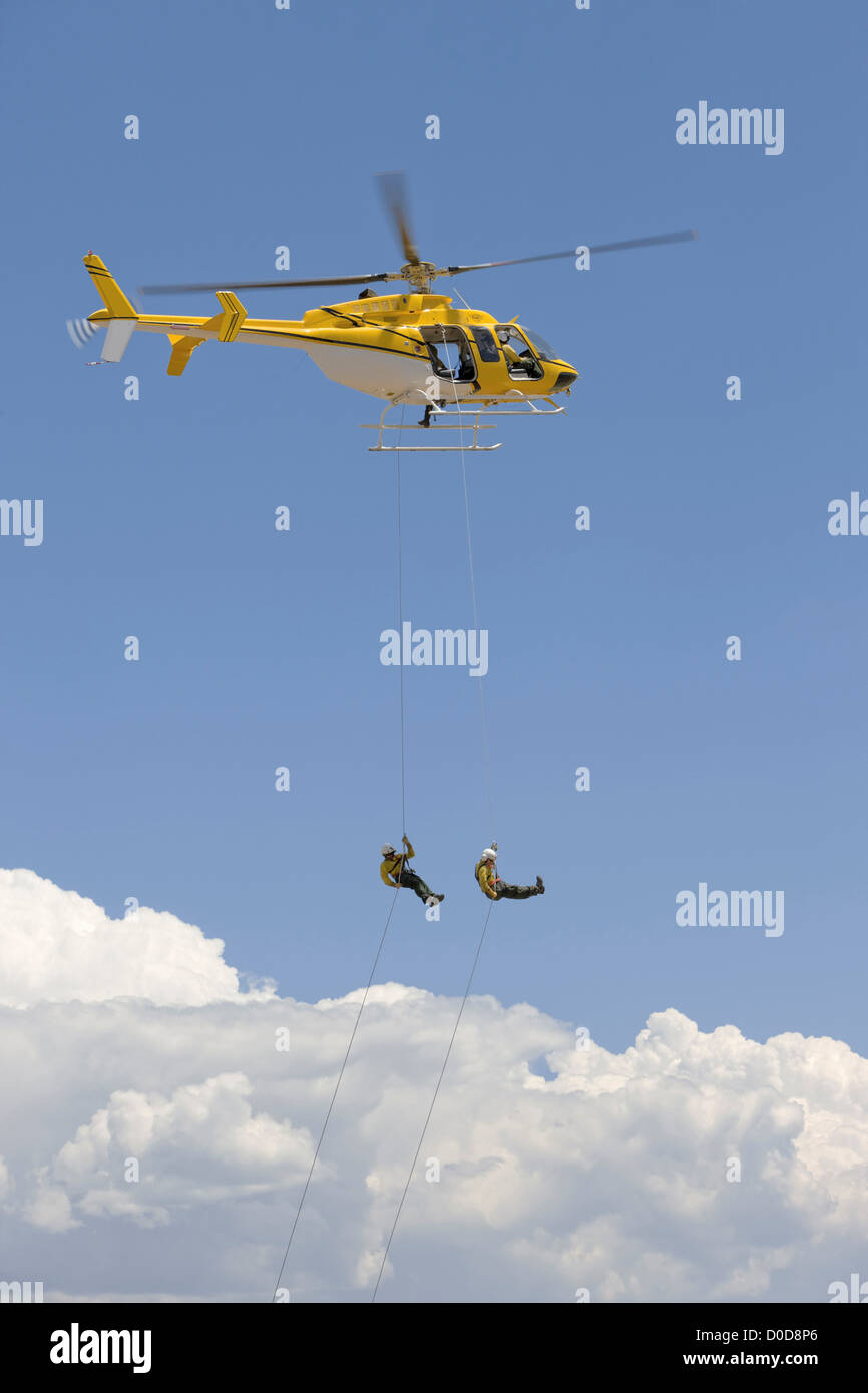 Helicopter rappelling hi-res stock photography and images - Alamy