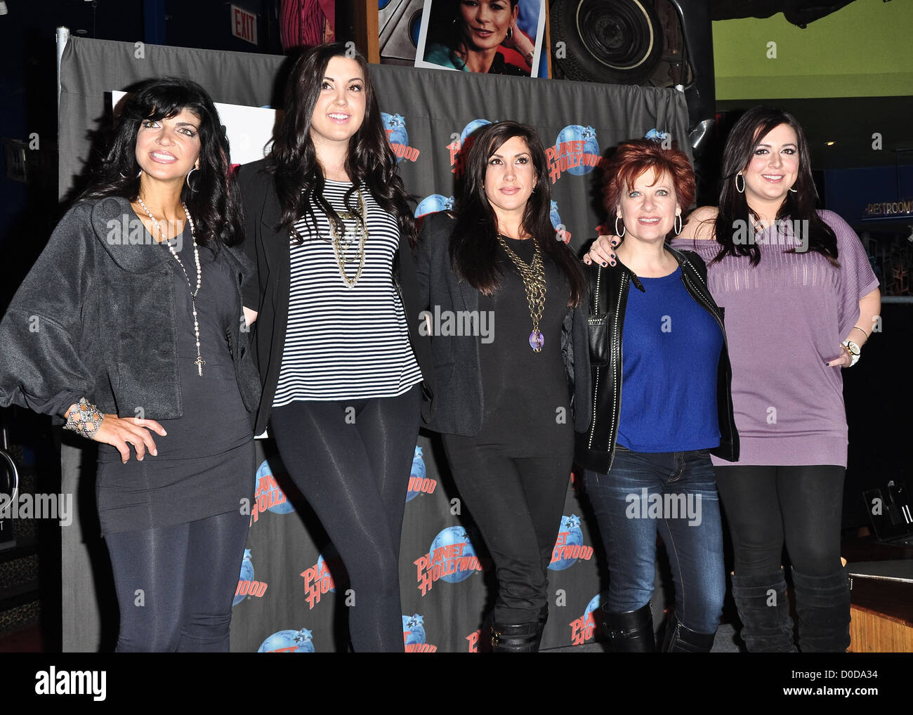 Teresa Guidice, Ashley Holmes, Jacqueline Laurita, Caroline Manzo ...