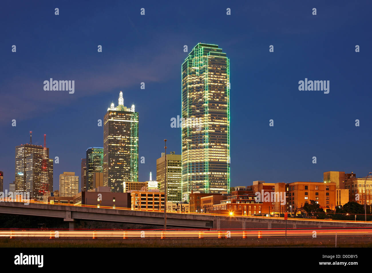 Dallas urban landscape hi-res stock photography and images - Alamy
