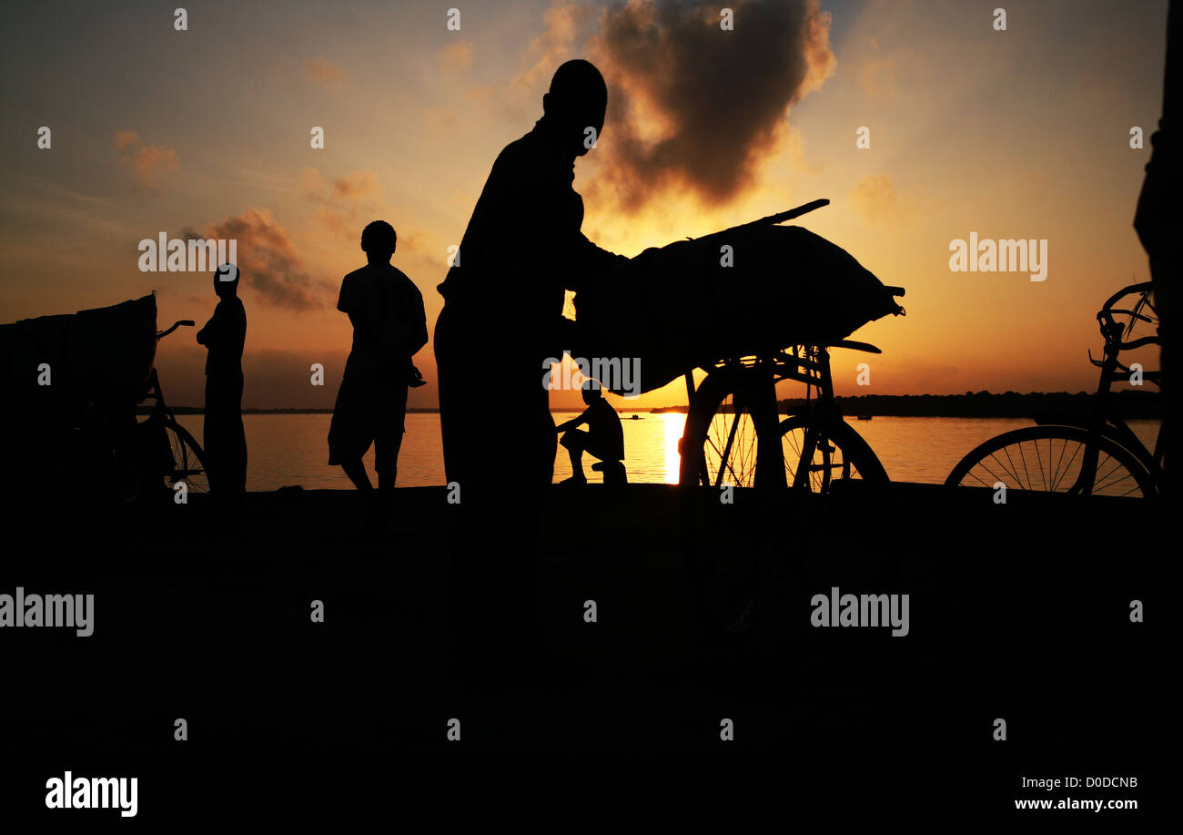 Mokowe port hi-res stock photography and images - Alamy