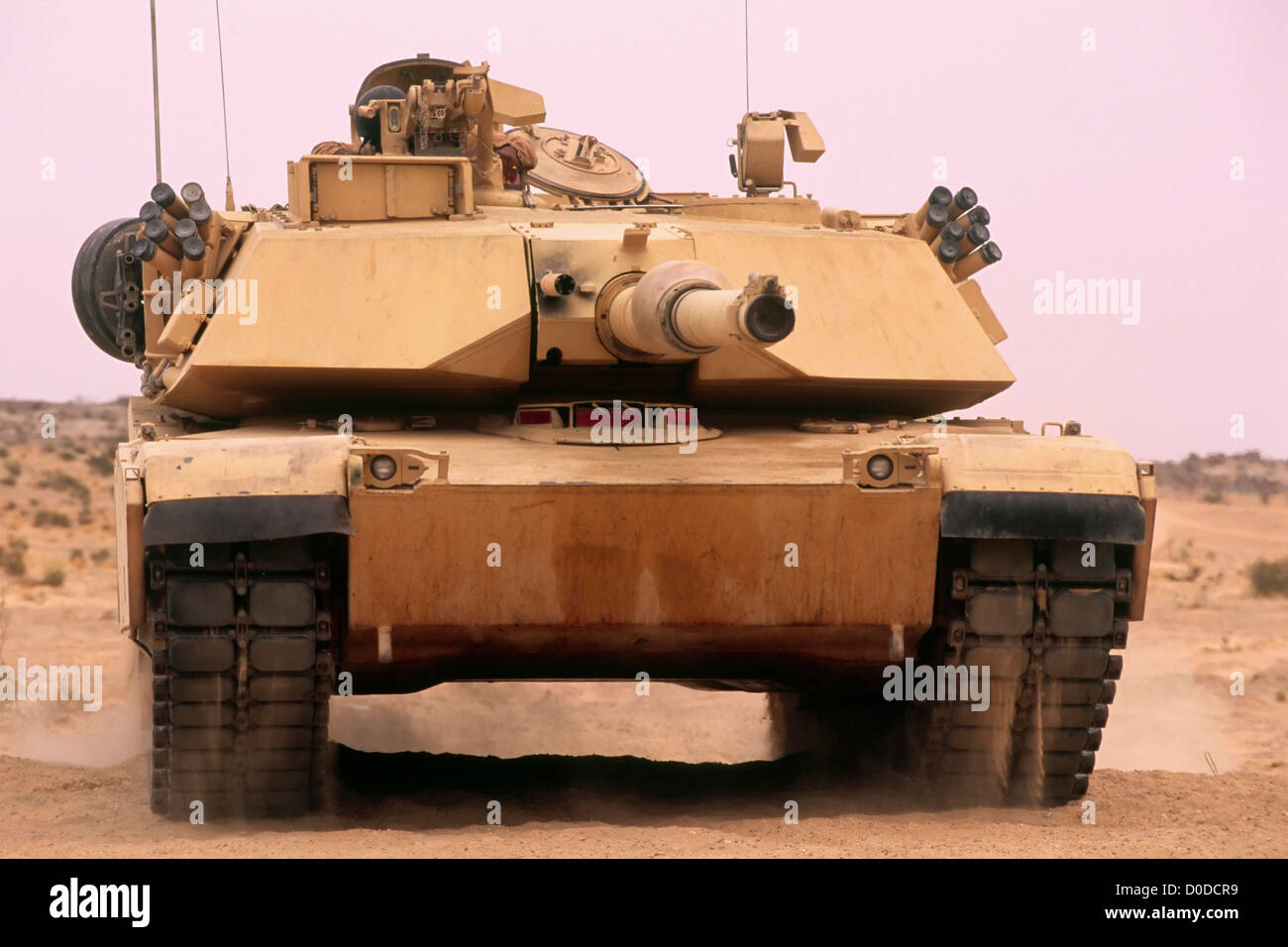 M1 abrams tank hi-res stock photography and images - Alamy