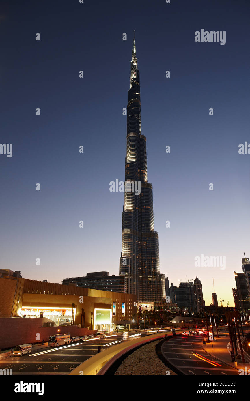 Burj Khalifa (Khalifa Tower Stock Photo - Alamy