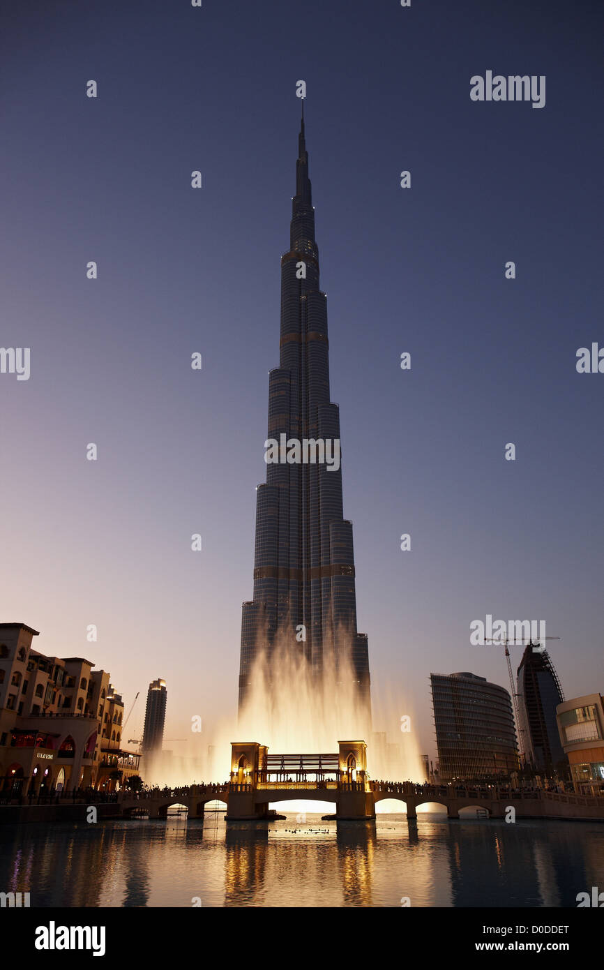 Burj Khalifa (Khalifa Tower Stock Photo - Alamy
