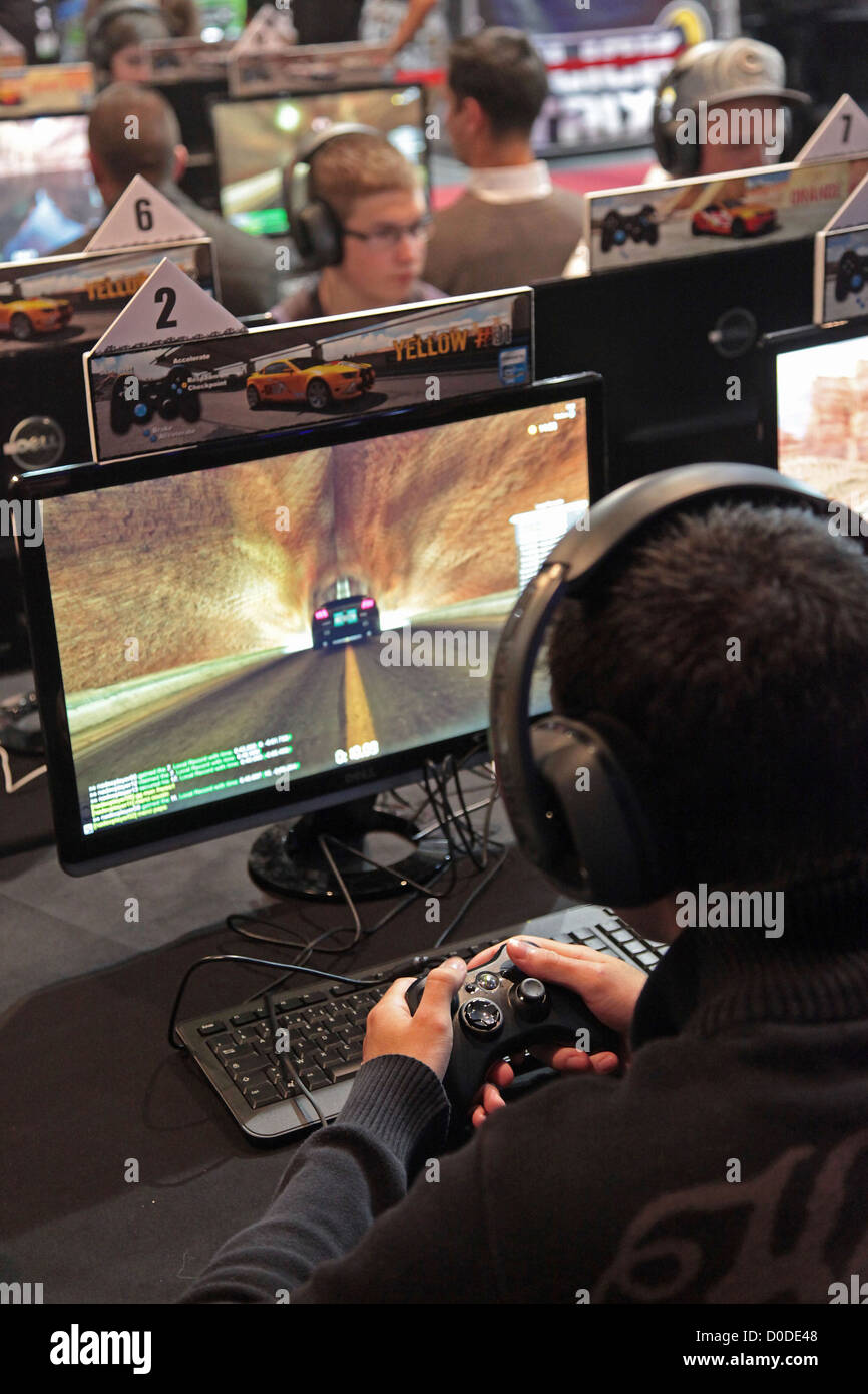 Car games hi-res stock photography and images - Alamy