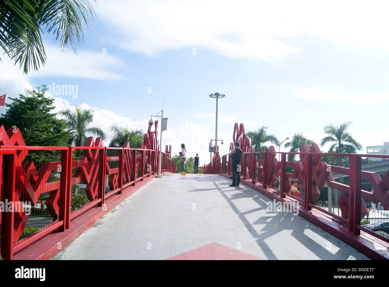 Pedestrian overpass hi-res stock photography and images - Alamy