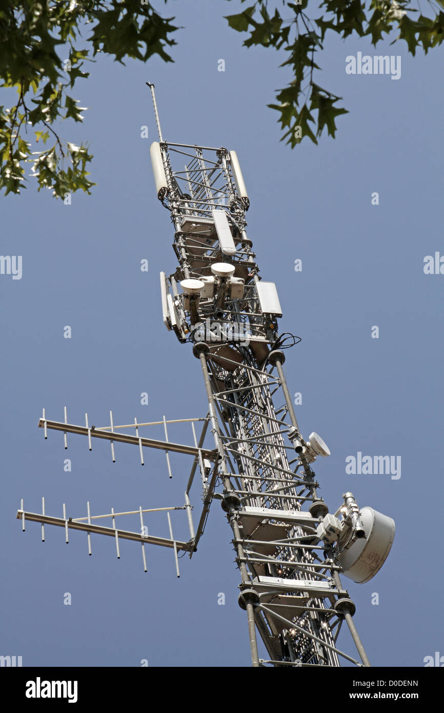 MOBILE PHONE MAST MOBILE TELEPHONING FRANCE Stock Photo - Alamy