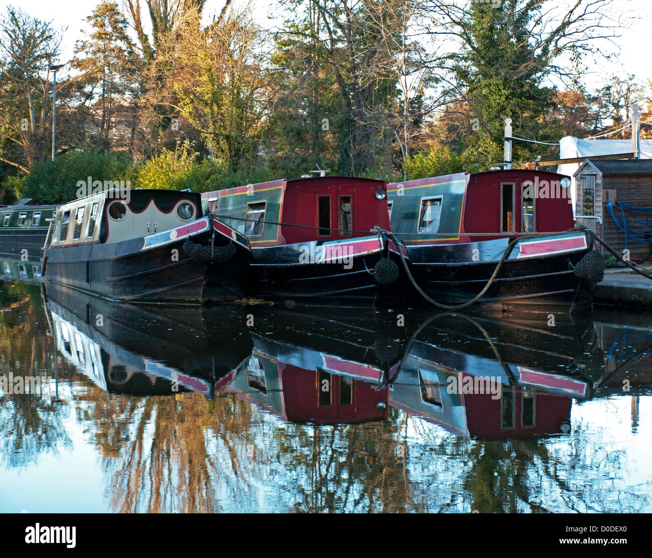 Guildford canal hi-res stock photography and images - Alamy