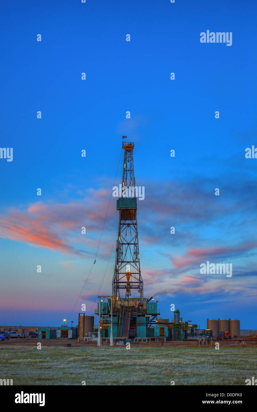 Fracturing hi-res stock photography and images - Alamy