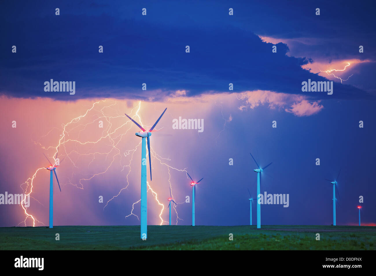Lightning symbolism hi-res stock photography and images - Alamy