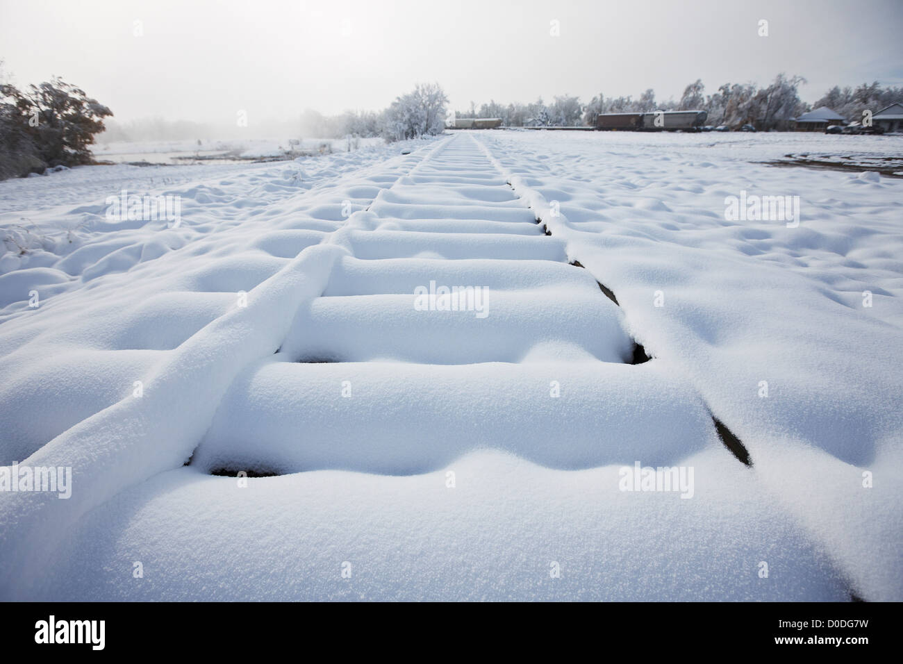 Clearing tracks hi-res stock photography and images - Alamy