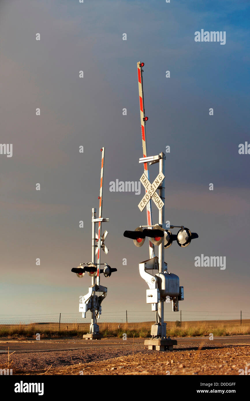 Railroad crossing guard hi-res stock photography and images - Alamy